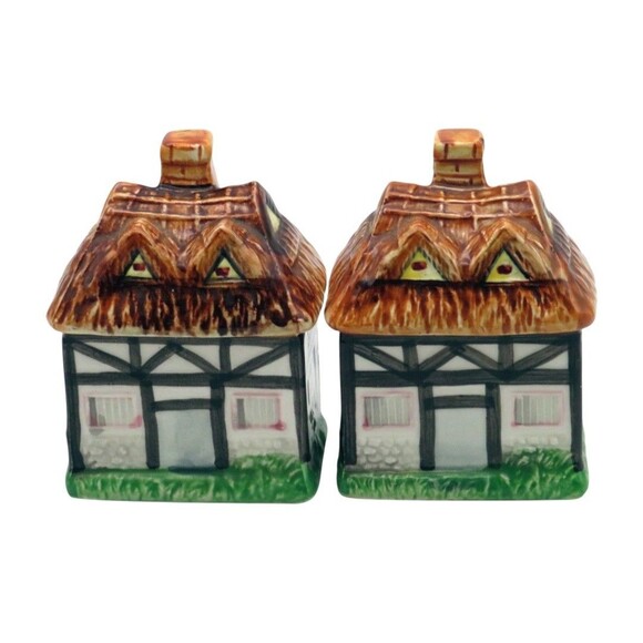 Kitchen | Vintage Cottage Ware Country Cottage Salt And Pepper Shakers ...
